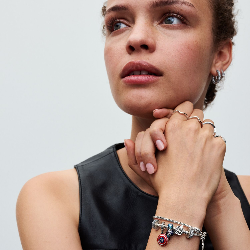 Pandora Marvel 793129C01 - Zilveren charm met Captain America ...